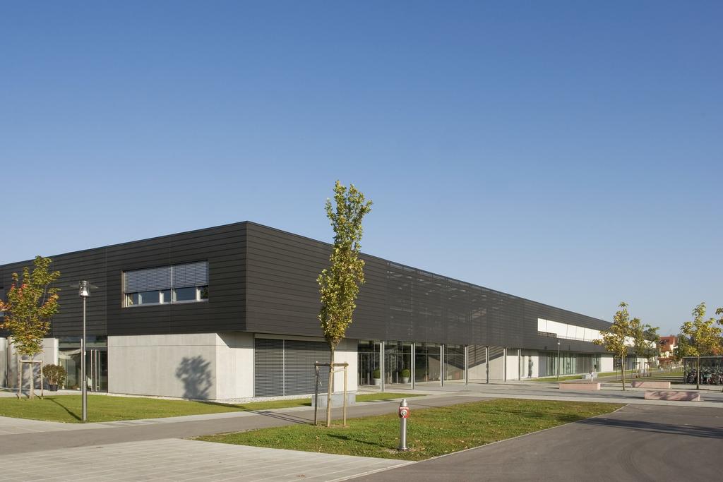 School building, Kolbermoor (Germany) | VMZINC World