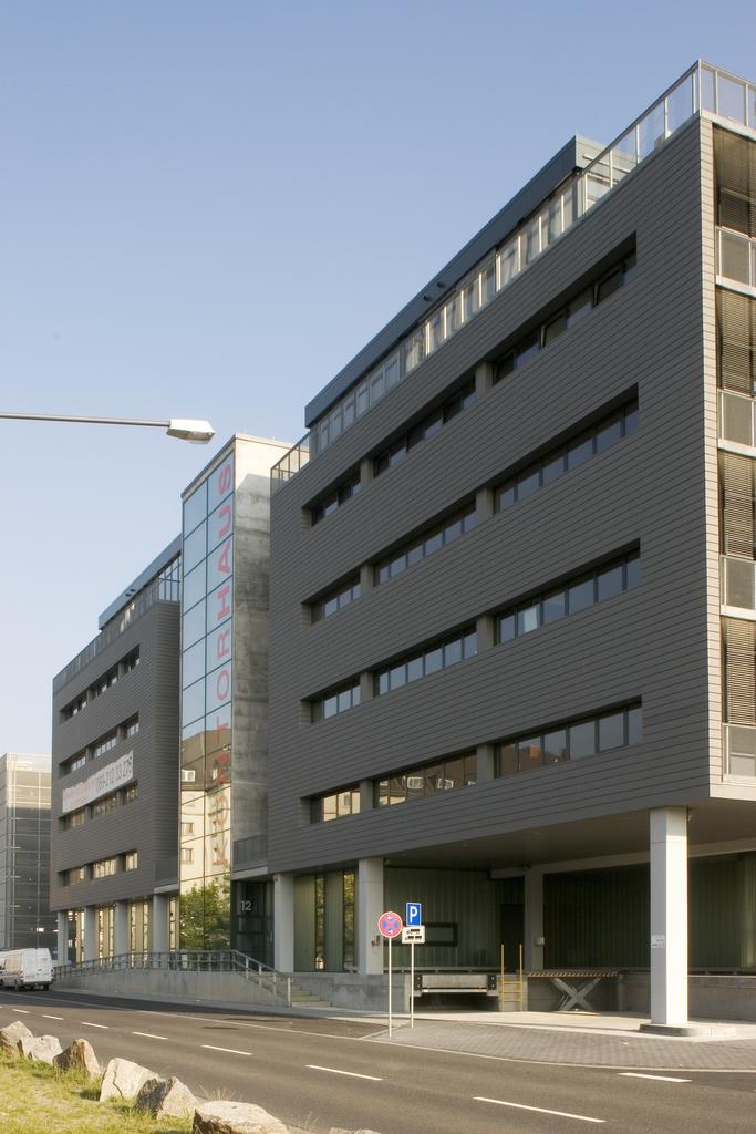Office building, Frankfurt (Germany) | VMZINC World