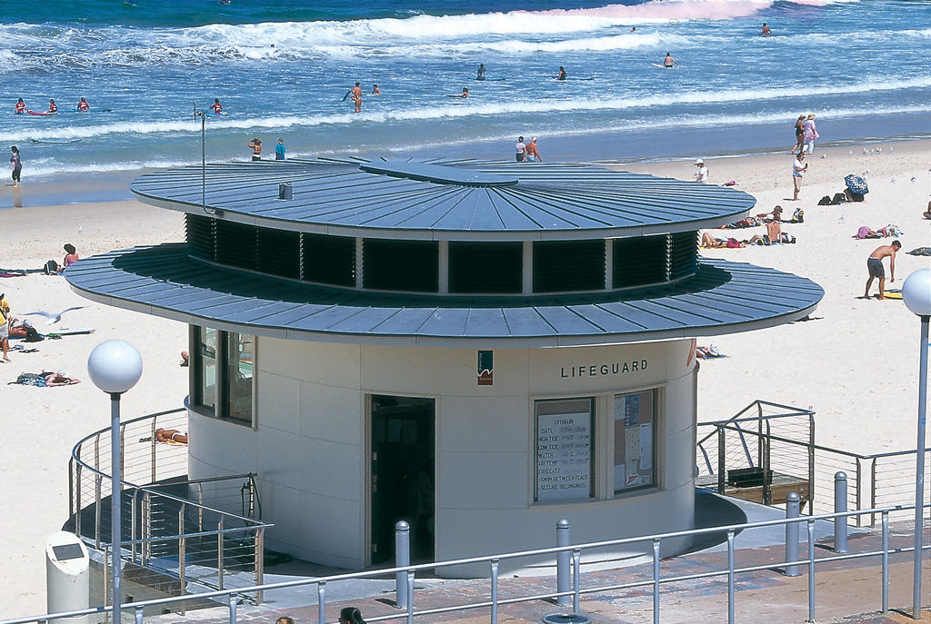 Bondi beach lifeguard surf pavillon, Sydney (Australia) | VMZINC Australia