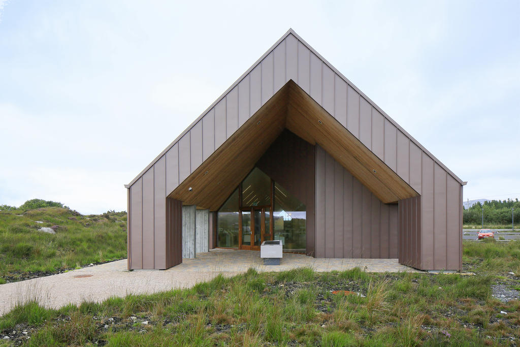 Ionad Cultúrtha an Phiarsaigh or Pearse Cottage Visitor Centre (Ireland ...