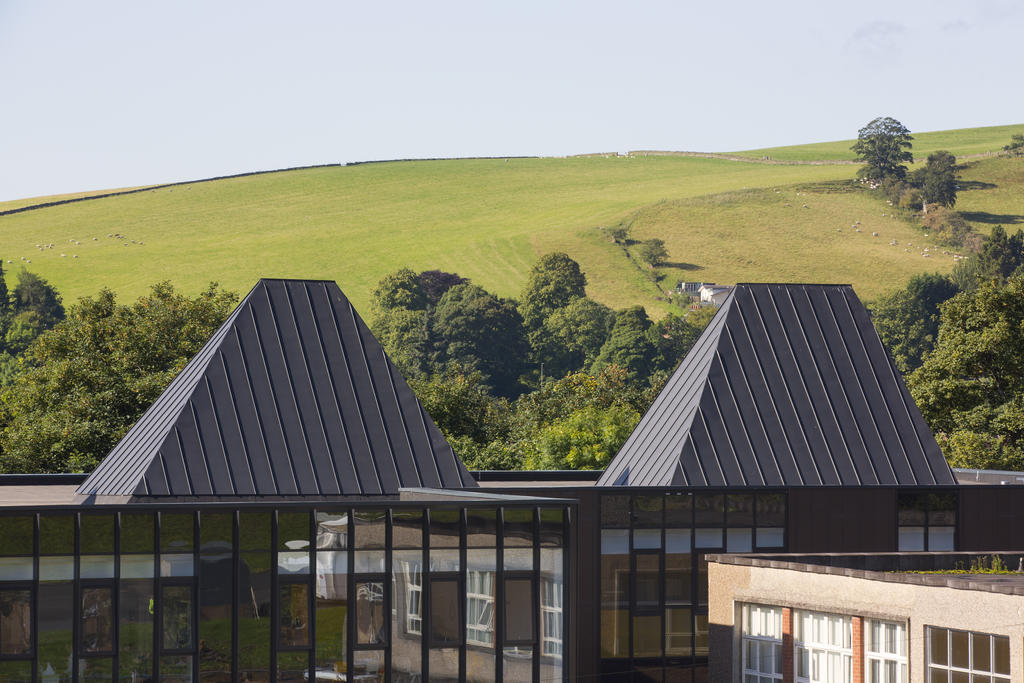 Langlee Primary School, Galashields (UK) | VMZINC UK