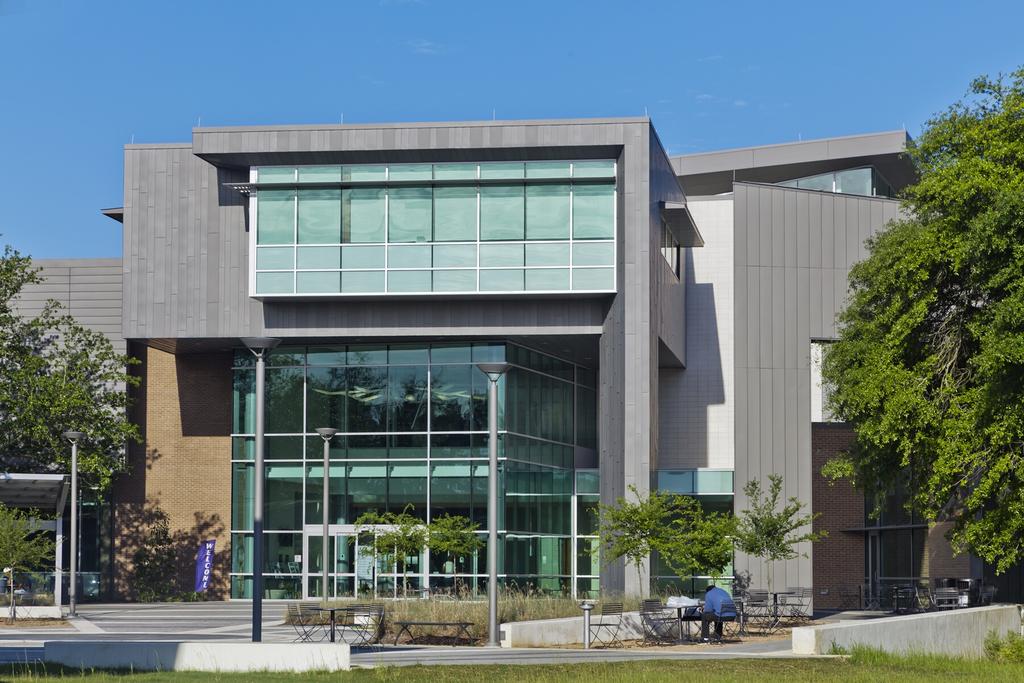 Independence Park and Plaza, Baton Rouge Louisiana (USA) | VMZINC World