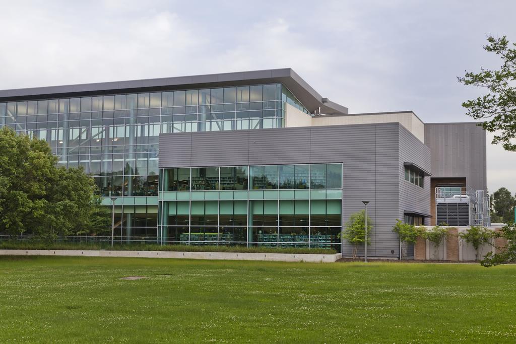 Independence Park and Plaza, Baton Rouge Louisiana (USA) | VMZINC World