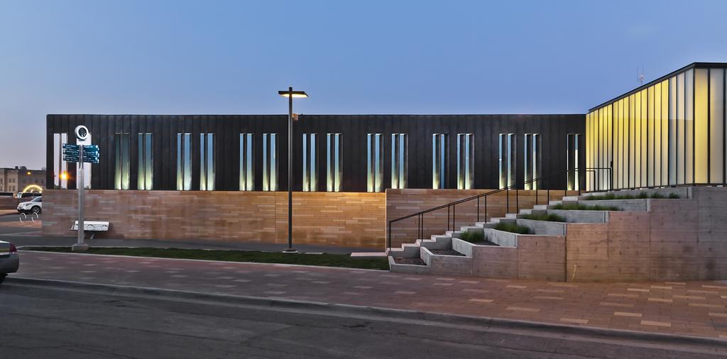 Principal Riverwalk Pavilion and Pump Sation, Des Moines, Iowa (USA ...